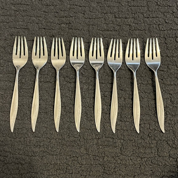 Oneida | Dining | Vintage Textura Stainless Salad Forks 8 By Oneida ...